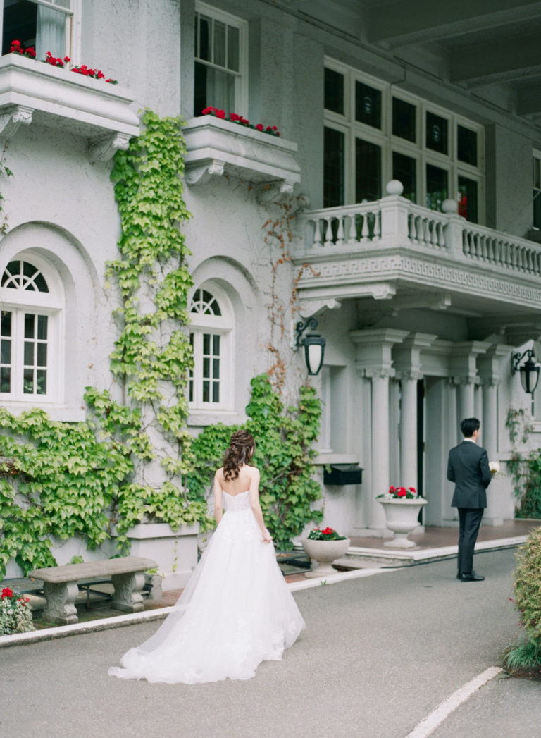 Spring Hycroft Manor Wedding | honourandblessing.com