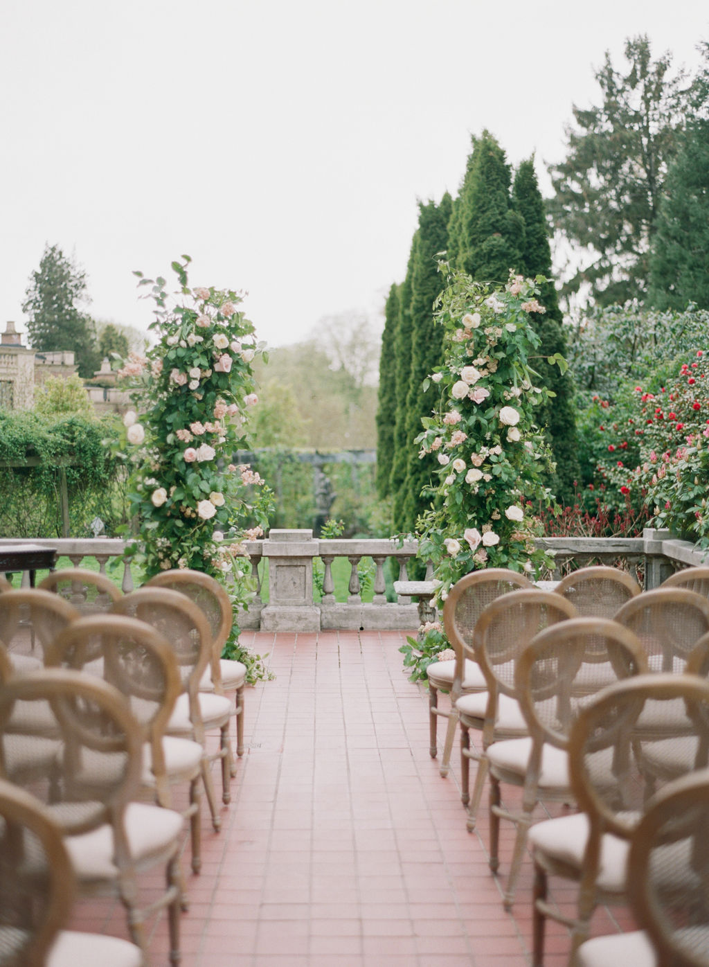 Spring Hycroft Manor Wedding | honourandblessing.com