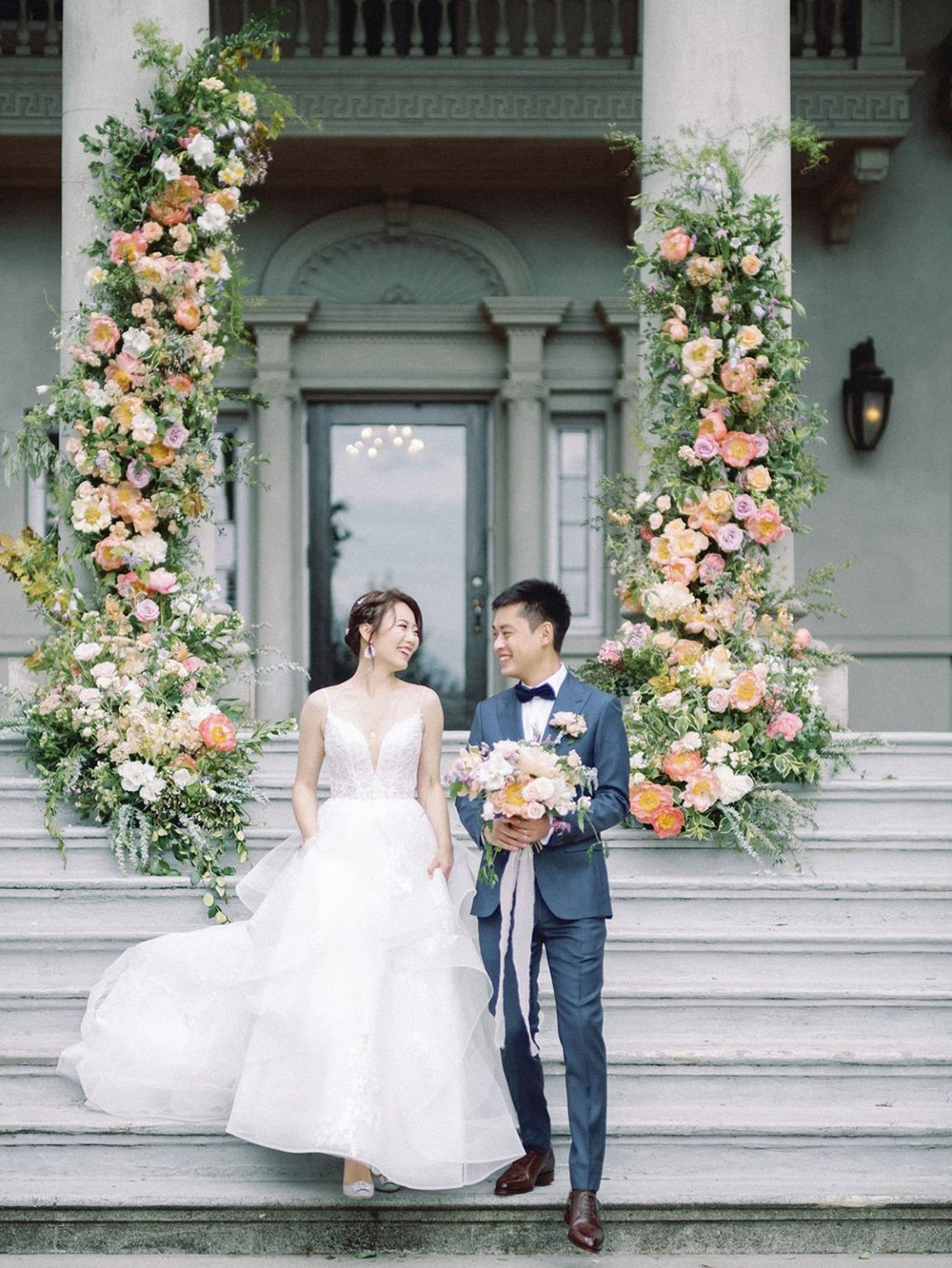 Summer Garden Hycroft Wedding | honourandblessing.com