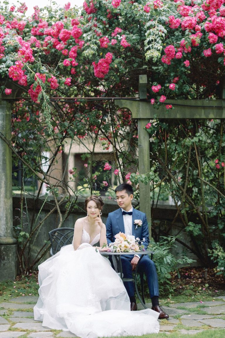 Summer Garden Hycroft Wedding | honourandblessing.com